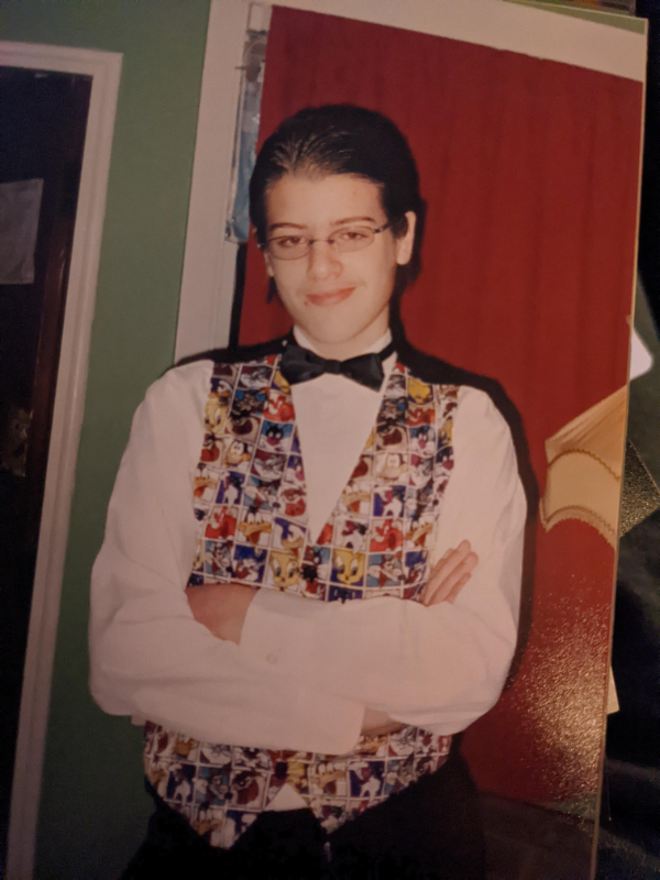 People Share Their Most Embarrassing Photos