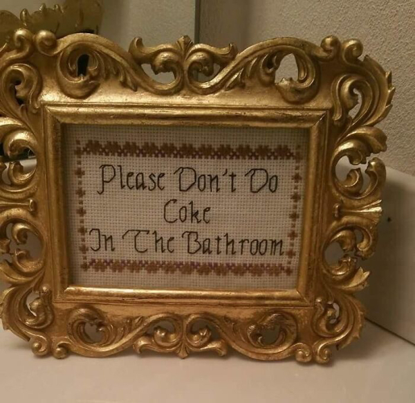Hilarious home decor shows that even comedians decorate