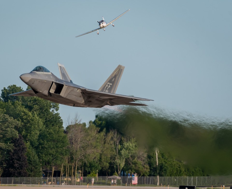 F-22 Raptor High-Res Best Compilation U.S. Air Force Stealth Awesome