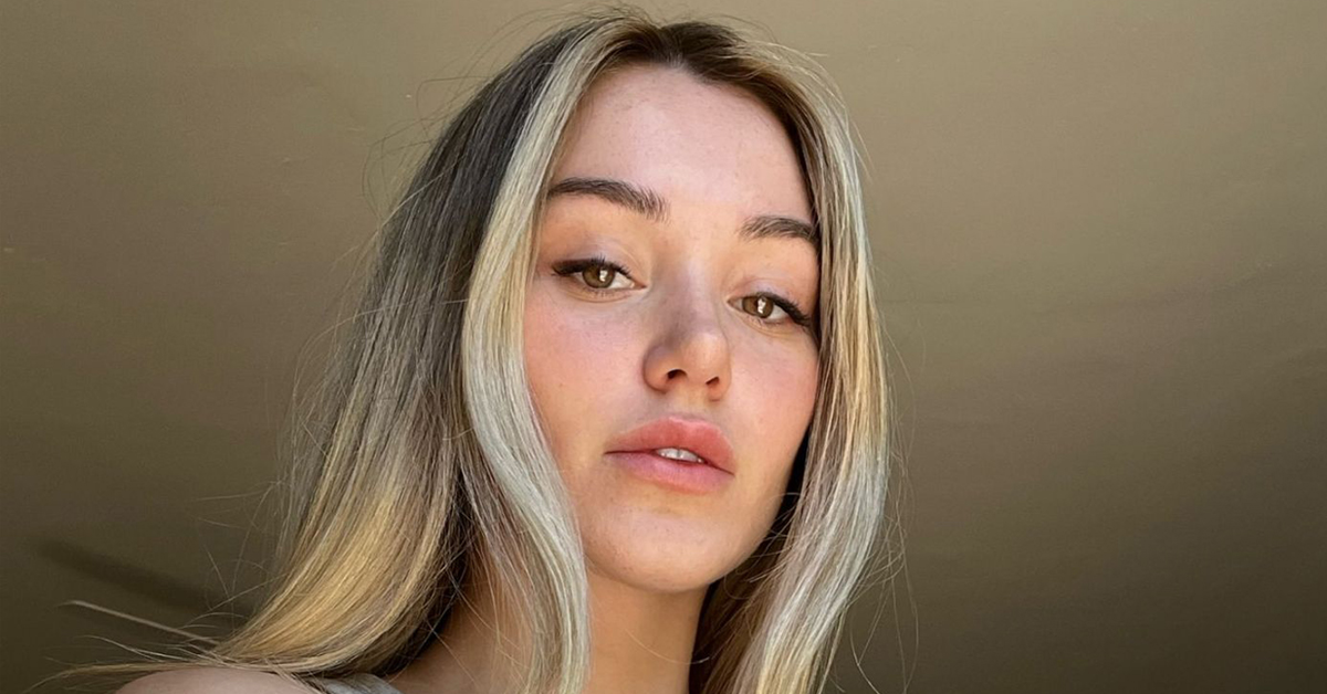 Burn your bra and join the revolution (42 Photos)