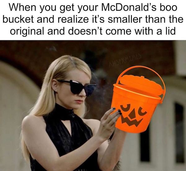 The funniest bloody Halloween memes (30 Photos)