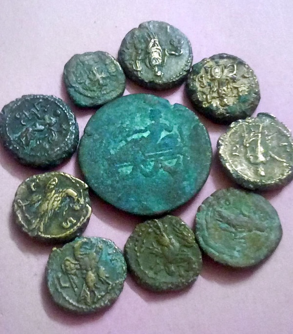 Old houses where people unearthed hidden treasures