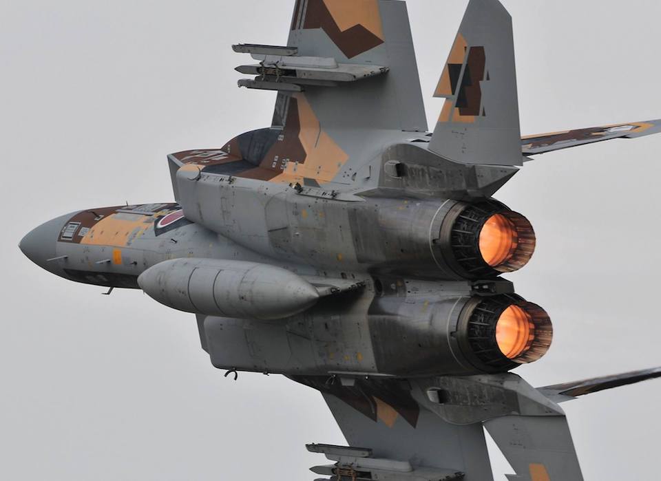 High-Res Air Force and US Navy Fighter Jet Ground Attack Perfect Timed