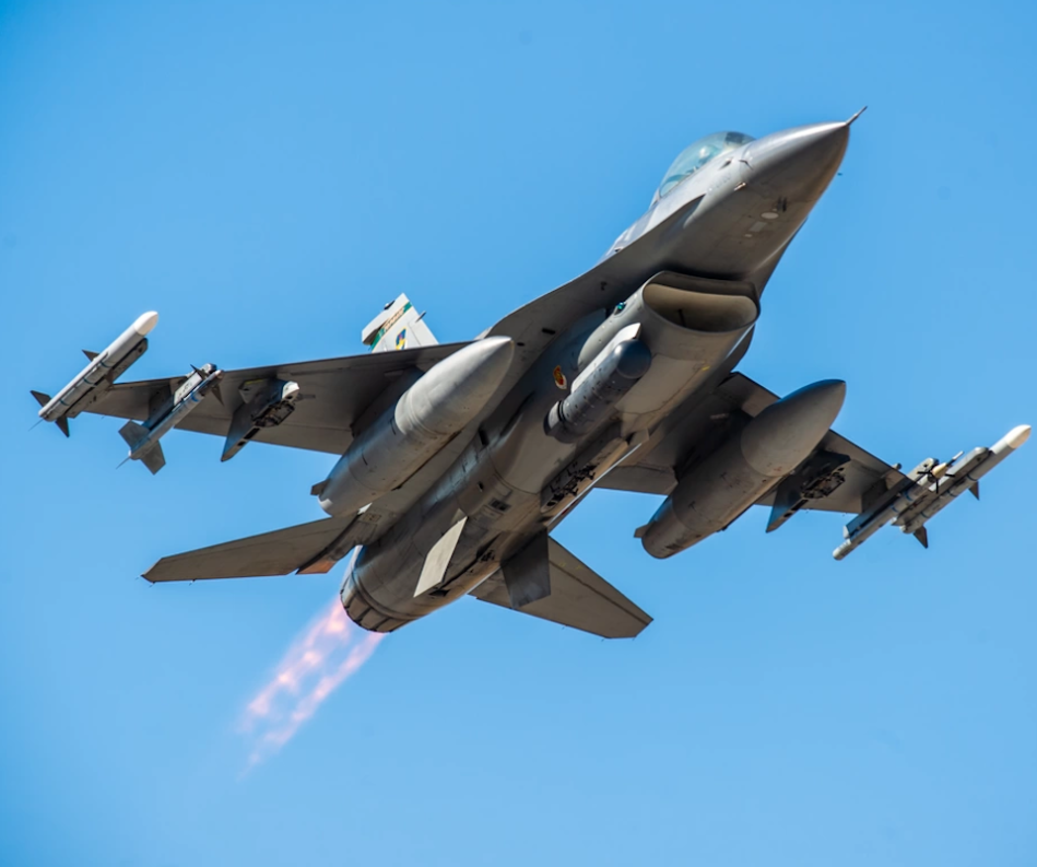 High-Res Air Force and US Navy Fighter Jet Ground Attack Perfect Timed