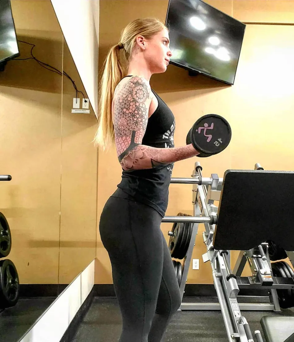 Sexy High-Res Police SWAT Team Girl Reveals Hot Fitness Body Beauty