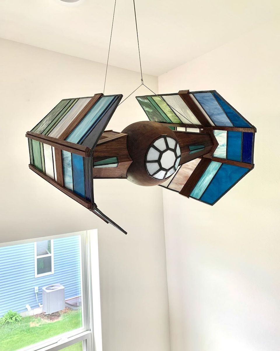 STAR WARS Wood-Carving Artist Hand built Sculptures Stain Glass Light