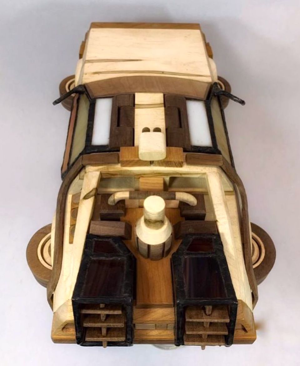STAR WARS Wood-Carving Artist Hand built Sculptures Stain Glass Light