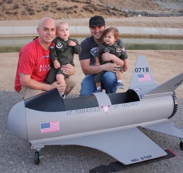 Beautiful Military Girls and Funny Misfit Chivers Who Serve Photos