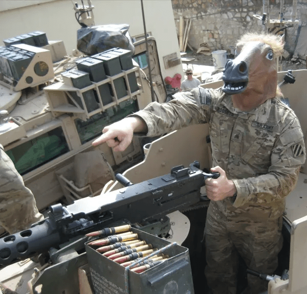 Beautiful Military Girls and Funny Misfit Chivers Who Serve Photos