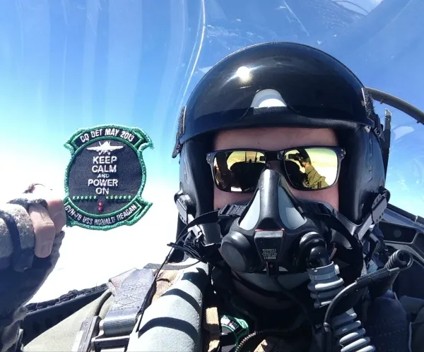 Beautiful Military Girls and Funny Misfit Chivers Who Serve Photos