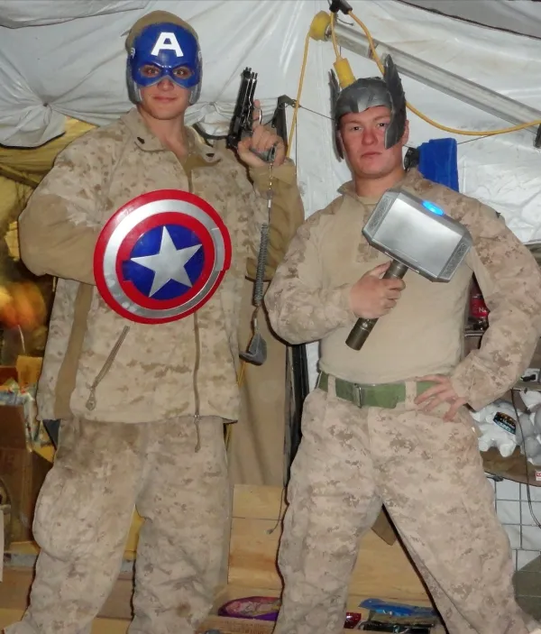 Beautiful Military Girls and Funny Misfit Chivers Who Serve Photos