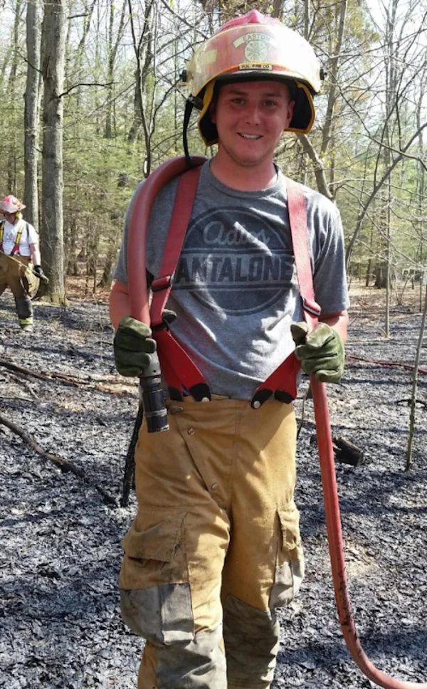 Beautiful Military Girls and Funny Misfit Chivers Who Serve Photos