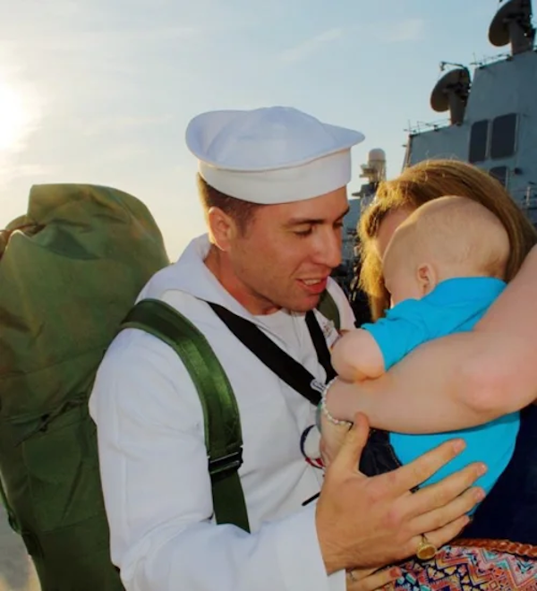 Beautiful Military Girls and Funny Misfit Chivers Who Serve Photos