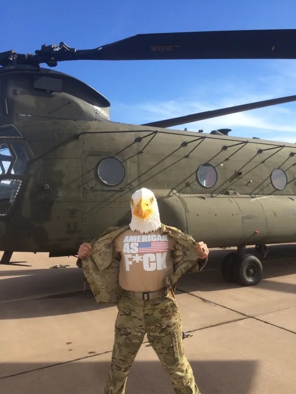 Beautiful Military Girls and Funny Misfit Chivers Who Serve Photos