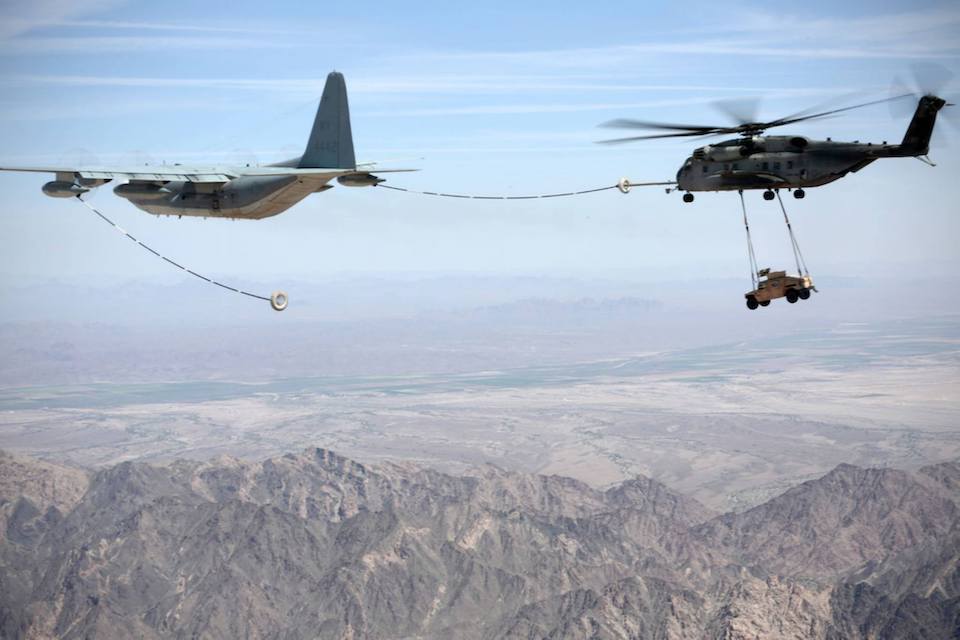 High-Res Flying Air Force Re-Fuel Aerial Photos Awesome Pilots Photos