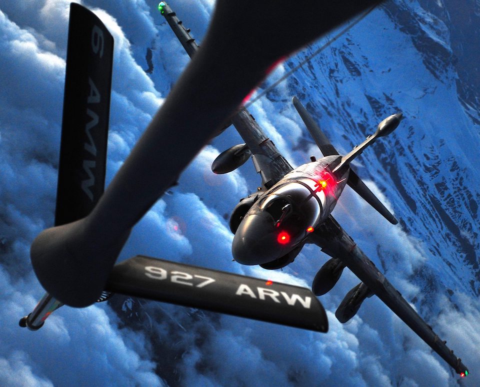 High-Res Flying Air Force Re-Fuel Aerial Photos Awesome Pilots Photos