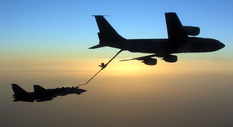 High-Res Flying Air Force Re-Fuel Aerial Photos Awesome Pilots Photos