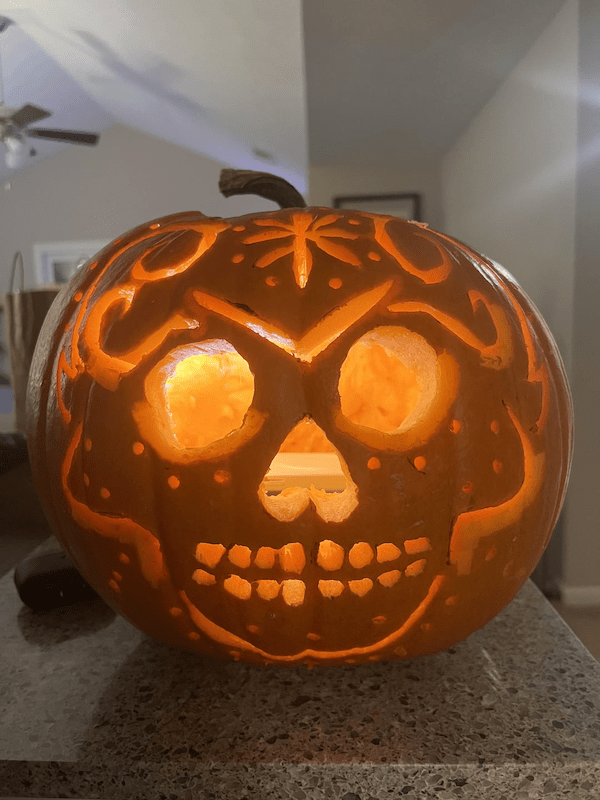 These pumpkin carving masterpieces are GOURDGEOUS