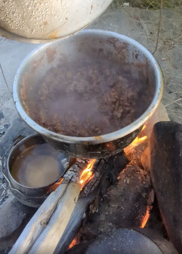25 bushcraft pics proving cooking outdoors looks delicious