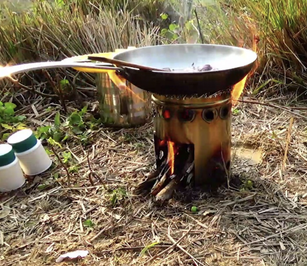 25 bushcraft pics proving cooking outdoors looks delicious