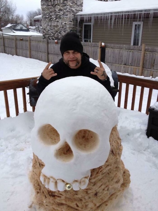 Super Snow Sculptures that Put Regular Snowmen to Shame (36 Photos)