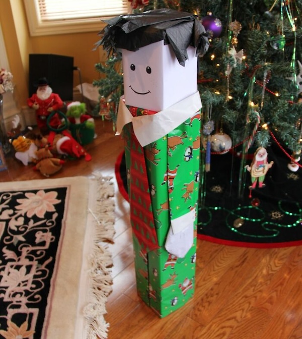 Funny, Creative Gift-Wrap that Upstages the Presents Inside-33 Photos