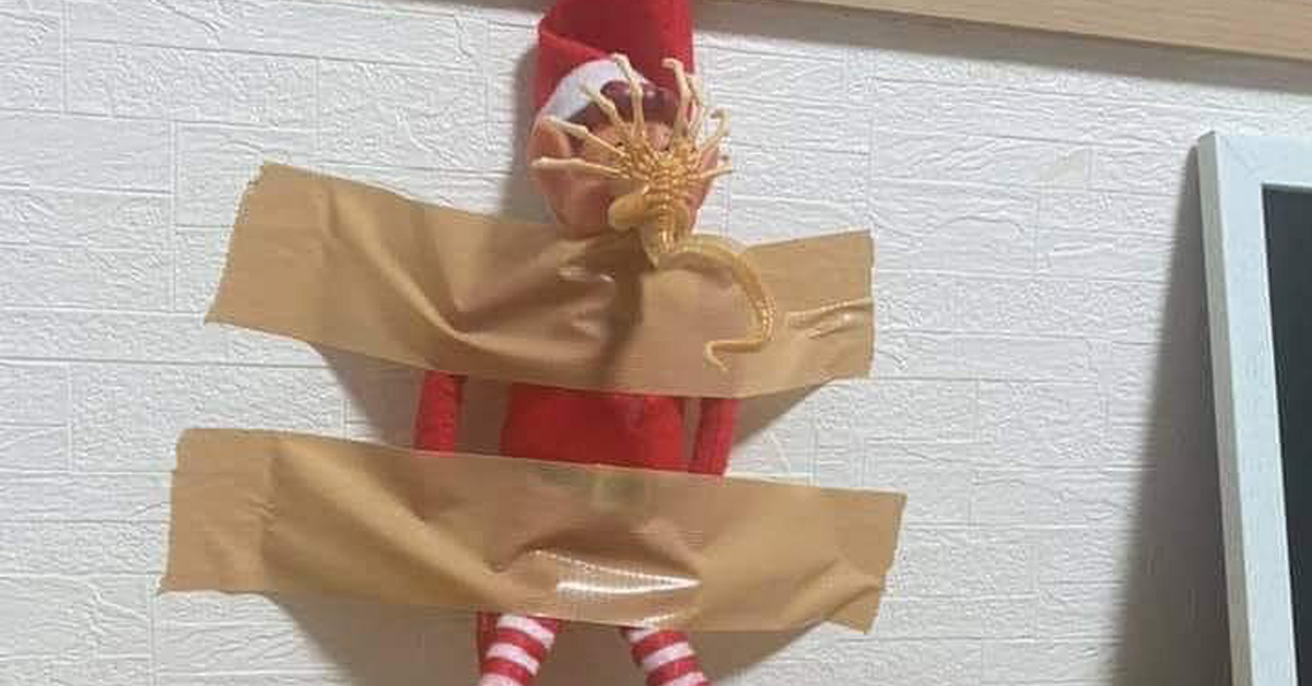 A fresh batch of geeky memes to go with your Christmas presents