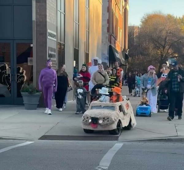 DMA is bringing the best viral images of the day to your doorstep