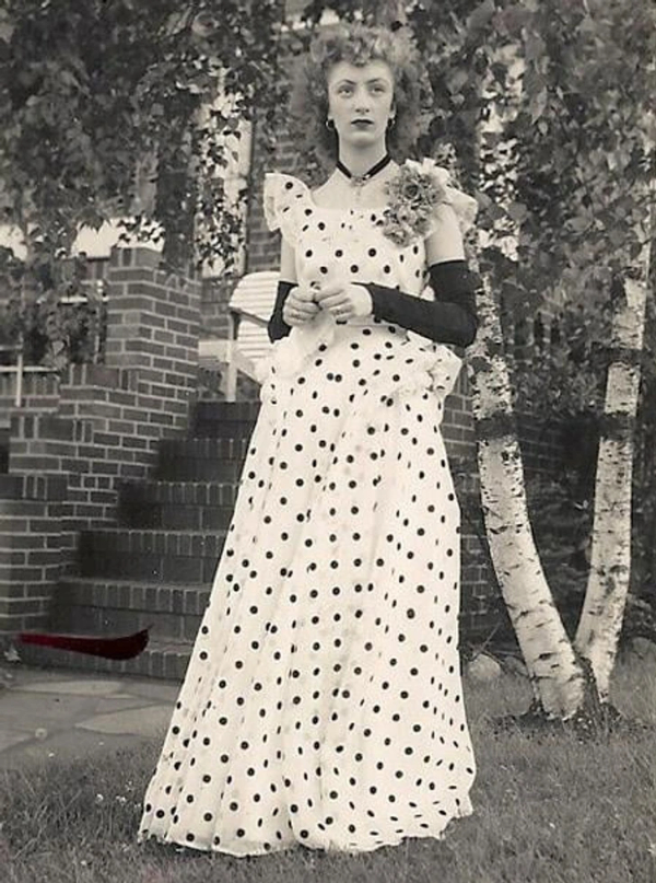These Prom Pics Are a Blast From the Past!