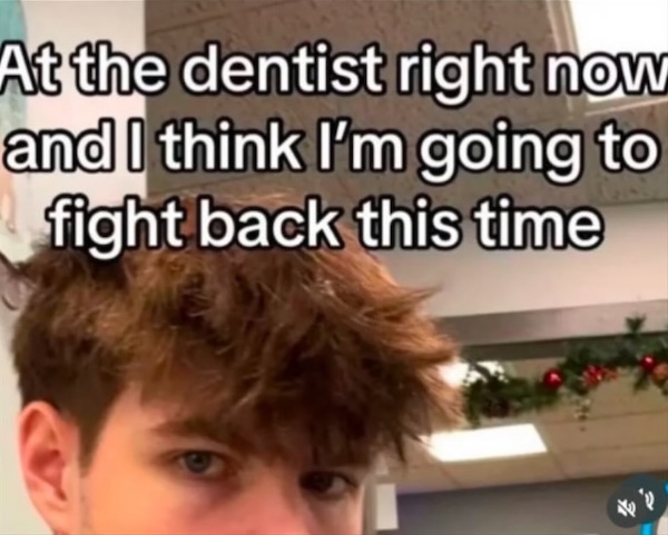 Moronic Memes 4 Dummies (30 Photos)