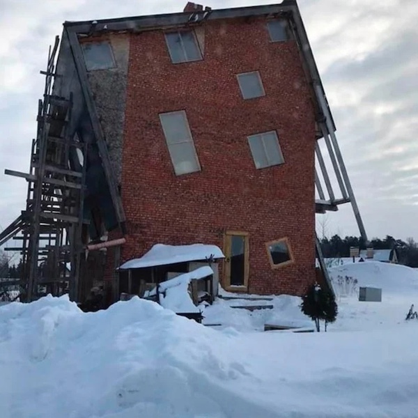 Horrific examples of construction, design and carpentry fails