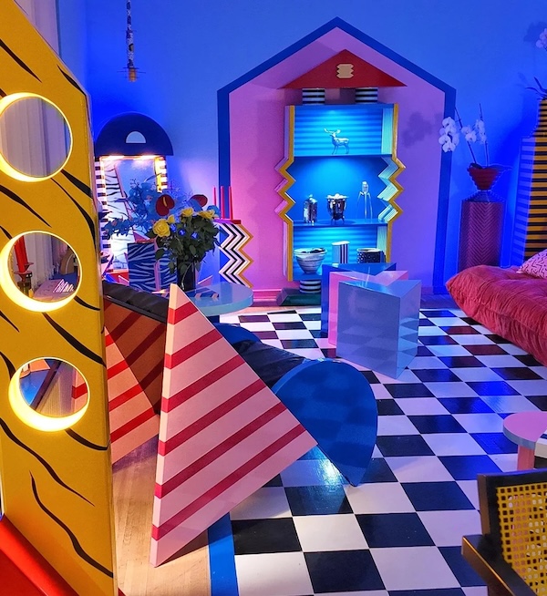 More is More! Colorific Maximalist Interiors That Slap (26 Photos)