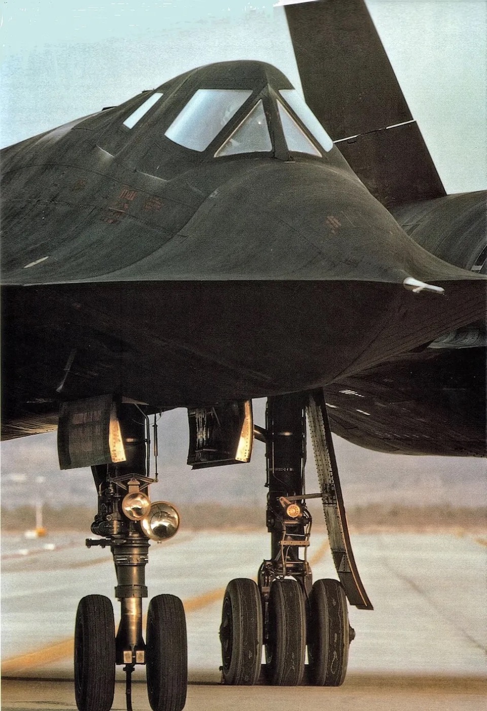 SR-71 Blackbird Facts and High-Res Photos of Worlds Fastest Spy Plane
