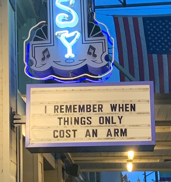 Daily Afternoon Randomness Best Funny Photos Sexy Chivette Girls DAR