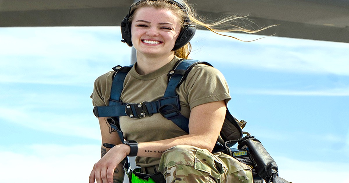 Air Force Beautiful Crew Untold Story Good Humanity Blanket of War