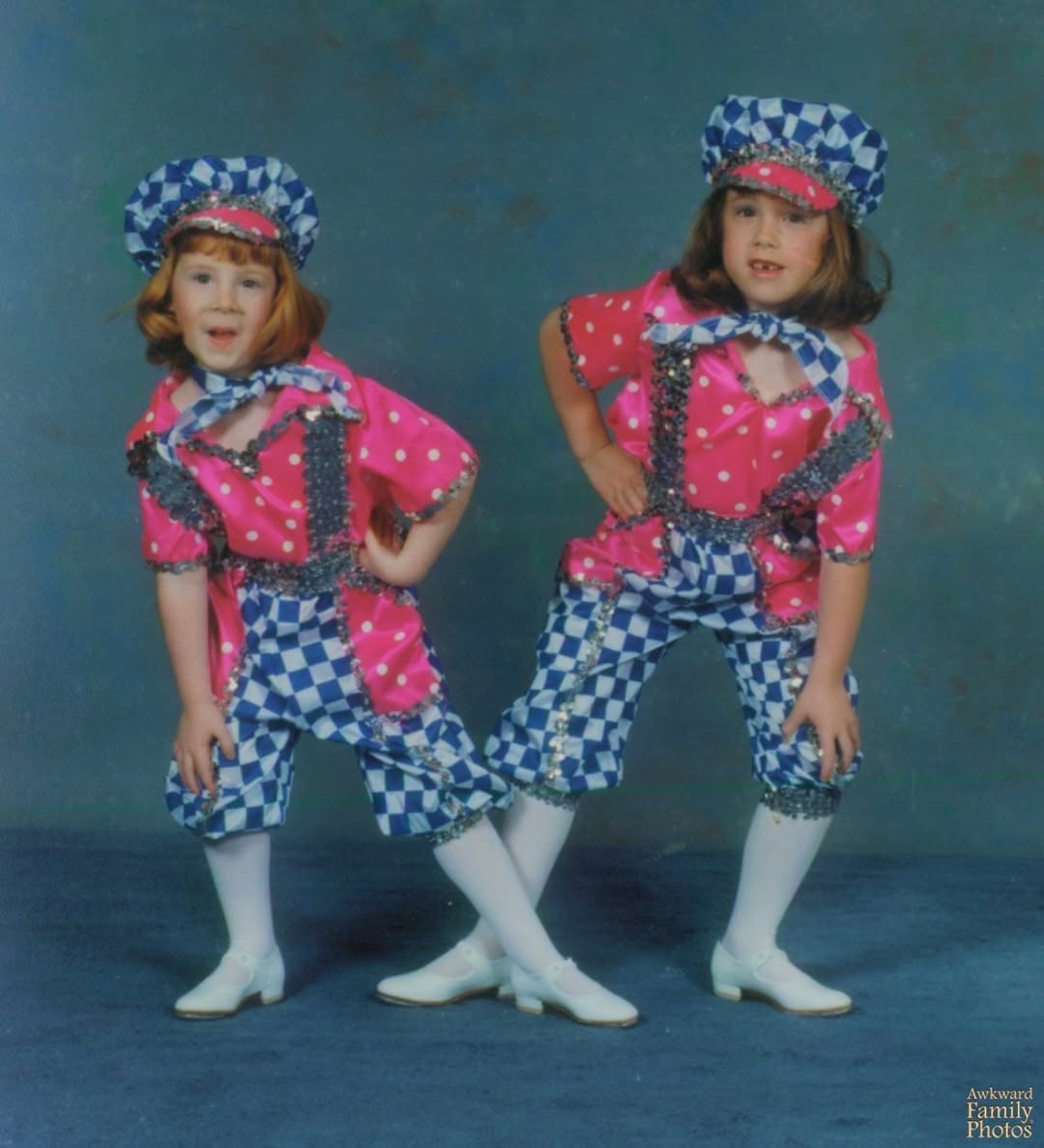 Awkward Family Photos Are Always A Hoot (23 Photos)