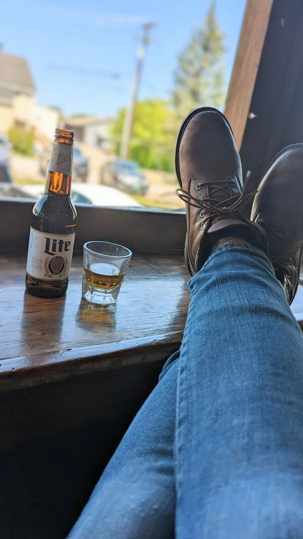 CHEERS to the Weekend!