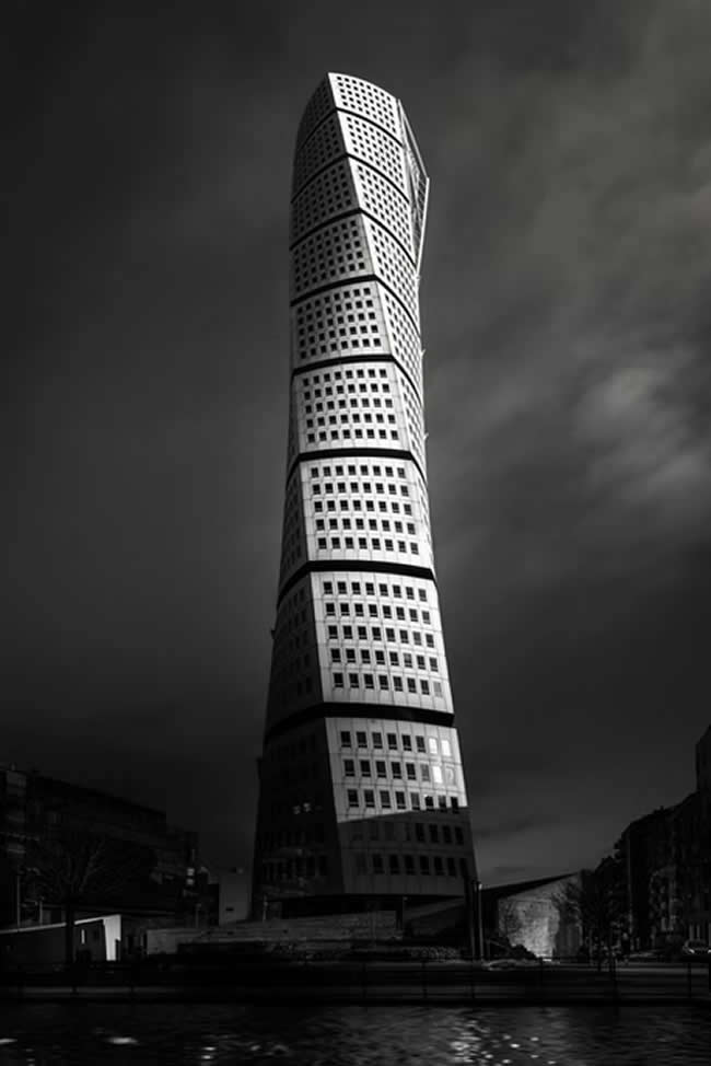 Cool Buildings That Show the Extent of Human Ingenuity
