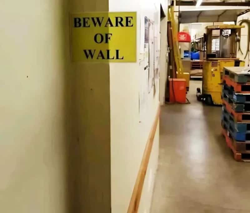 Wildly Specific Signs That Make You Wonder, "What Happened Here?"